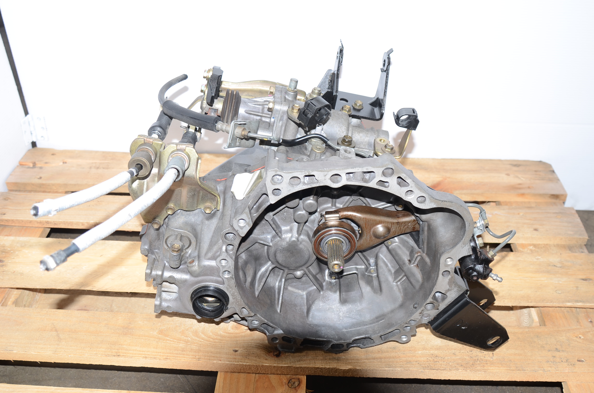 2003 2008 Jdm Toyota Corolla Xrs Matrix 6 Speed Manual Transmission 1